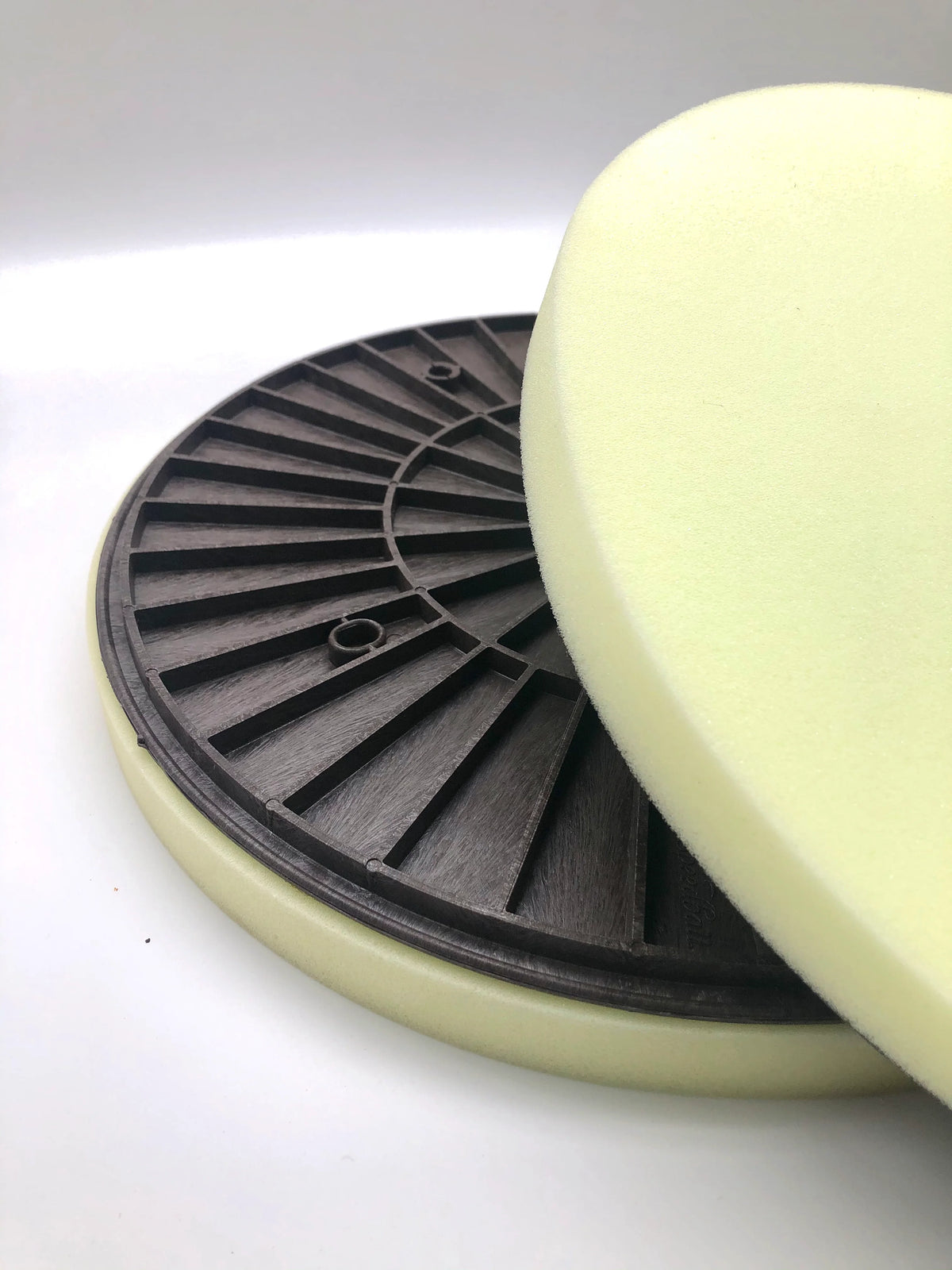 DC CI 14" Foam Trimming Bat — Cornell Studio Supply